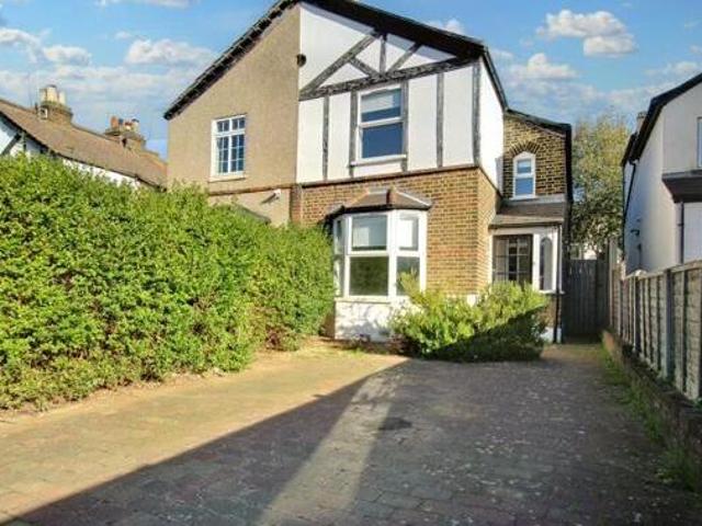 3 Bedroom Semi detached House For Rent In Wanstead