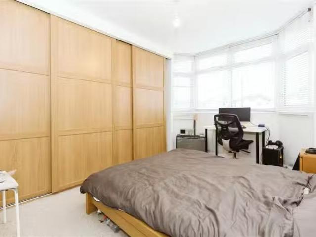 3 bedroom semi detached house for rent in Wades Road, Filton.