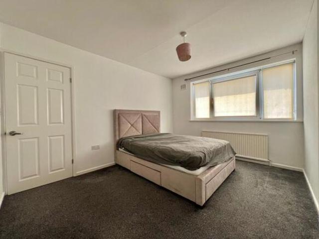 3 bedroom semi detached house for rent in Wardens Walk, Leicester Forest East, LE3