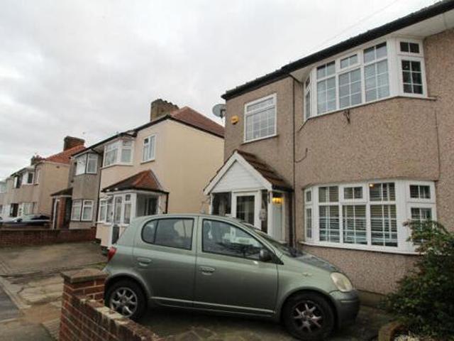 3 Bedroom Semi detached House For Rent In Welling
