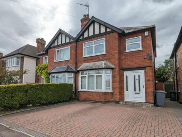 3 Bedroom Semi detached House For Rent In West Bridgford