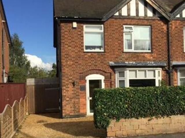 3 Bedroom Semi detached House For Rent In West Bridgford, Nottingham