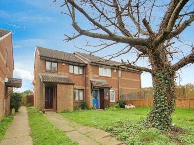3 Bedroom Semi detached House For Rent In West Drayton