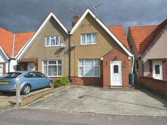 3 Bedroom Semi detached House For Rent In West Drayton
