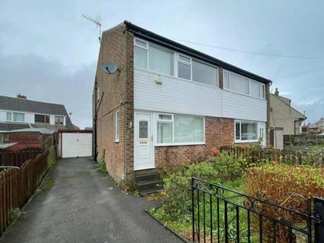 3 Bedroom Semi detached House For Rent In West Yorkshire, Uk