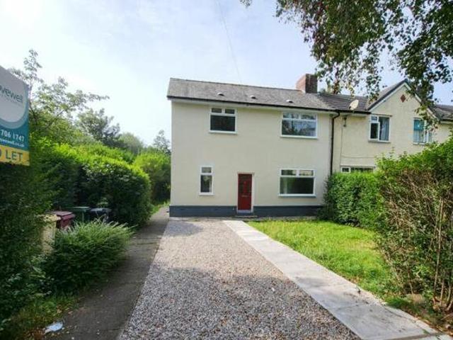 3 Bedroom Semi detached House For Rent In Westhoughton