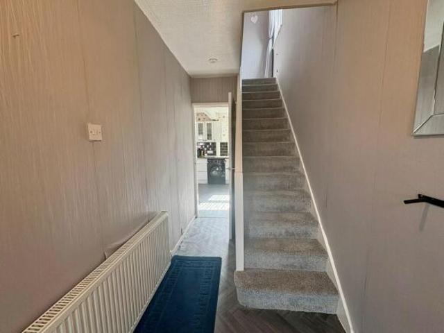 3 bedroom semi detached house for rent in Westminster Drive, Clayton, BD14
