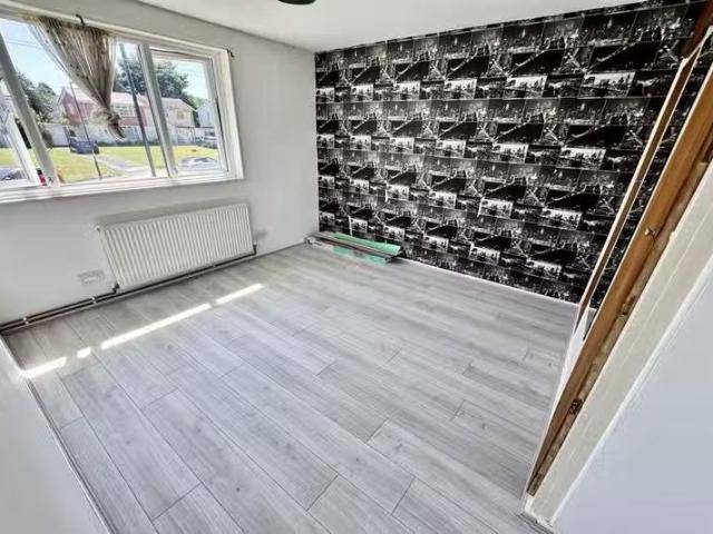 3 bedroom semi detached house for rent in Whitchurch Way, CV4