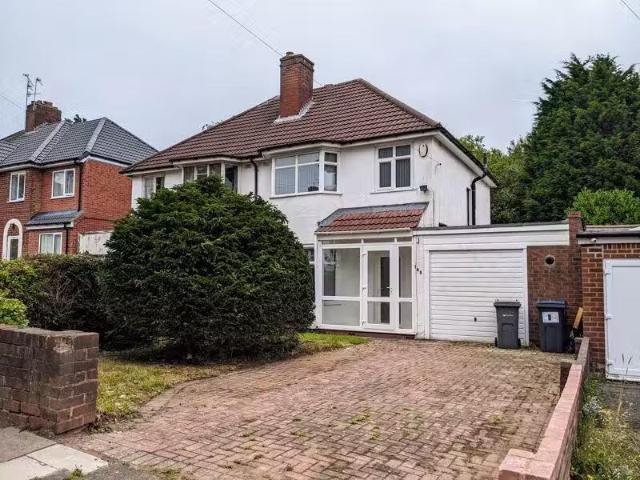 3 bedroom semi detached house for rent in White Road, Quinton.