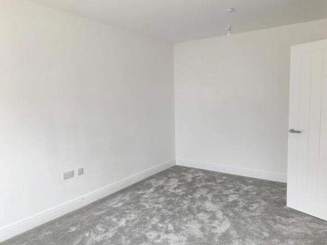 3 bedroom semi detached house for rent in Whitethorn Avenue, Harrogate, HG1