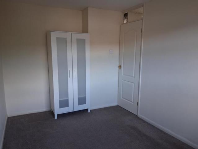 3 bedroom semi detached house for rent in Whitewood Way, Worcester, WR5