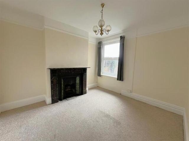 3 bedroom semi detached house for rent in Wimborne Road, Poole, Dorset, BH15