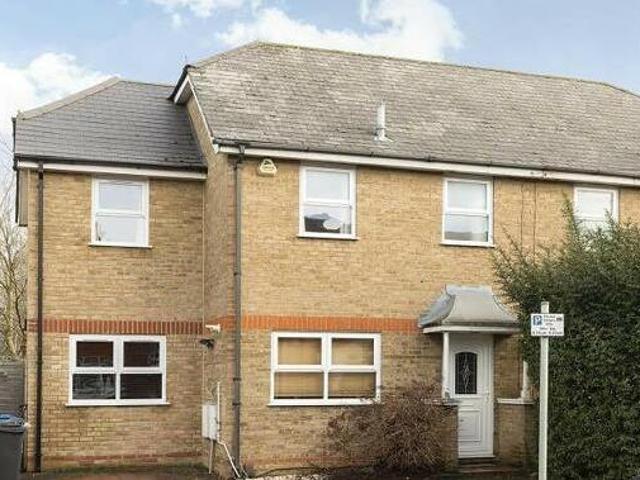 3 Bedroom Semi detached House For Rent In Wimbledon