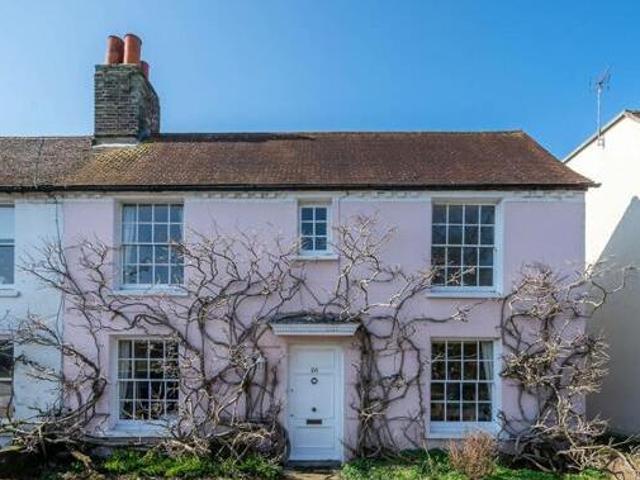 3 Bedroom Semi detached House For Rent In Wimbledon, London