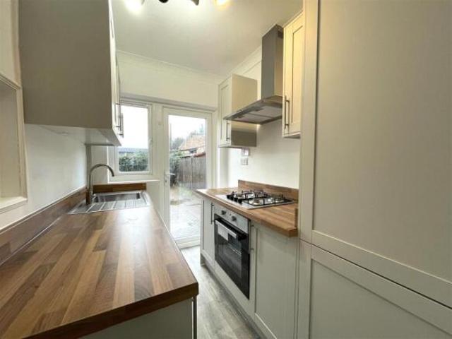 3 bedroom semi detached house for rent in Wilmar Close, Uxbridge, UB8
