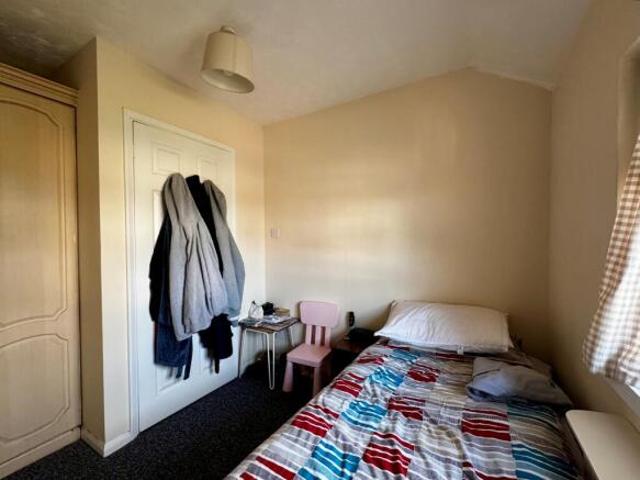 3 bedroom semi detached house for rent in Wiston Avenue, Worthing, BN14