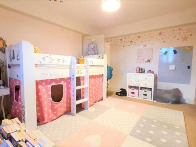 3 bedroom semi detached house for rent in Wood Lane, Isleworth, TW7