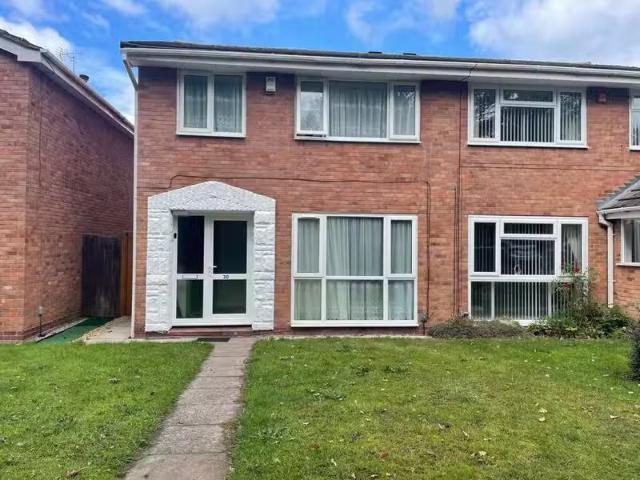 3 bedroom semi detached house for rent in Woodend, Handsworth.