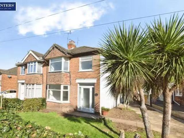 3 bedroom semi detached house for rent in Woodland View, Spart.