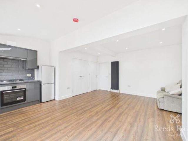 3 bedroom semi detached house for rent in Woodland Drive, Swillington, Leeds, West Yorkshire, LS26