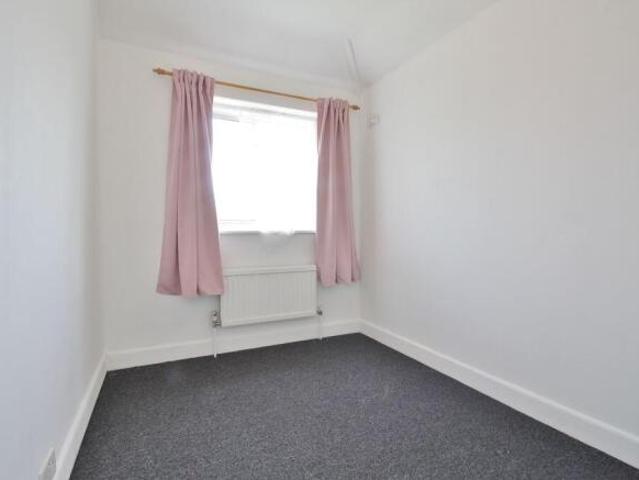 3 bedroom semi detached house for rent in Woodland Gardens, Isleworth, TW7