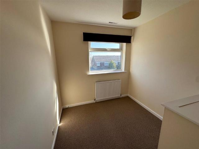 3 bedroom semi detached house for rent in Woodlands Walk, Harrogate, North Yorkshire, HG2