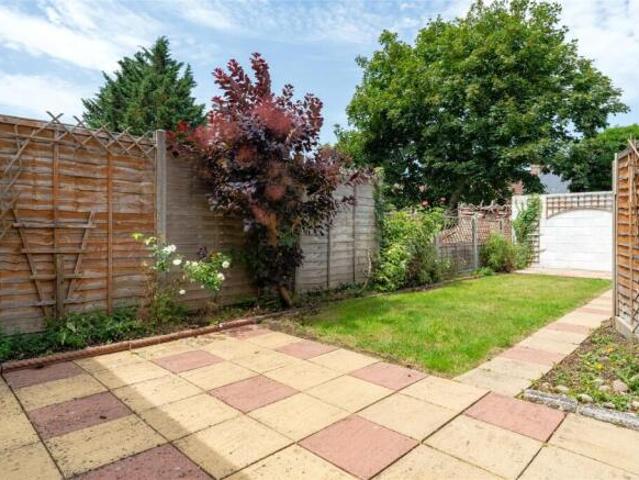 3 bedroom semi detached house for rent in Woodville Road, Maidstone, ME15