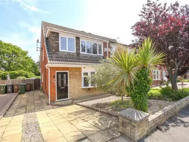 3 bedroom semi detached house for rent in Wooler Close, Moreto.
