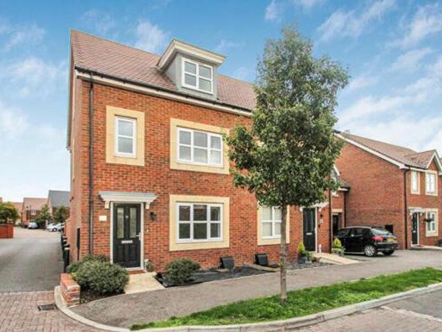 3 Bedroom Semi detached House For Rent In Worthing