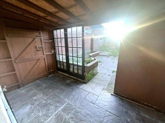 3 bedroom semi detached house for rent in Wordsworth Road, Luton, Bedfordshire, LU4