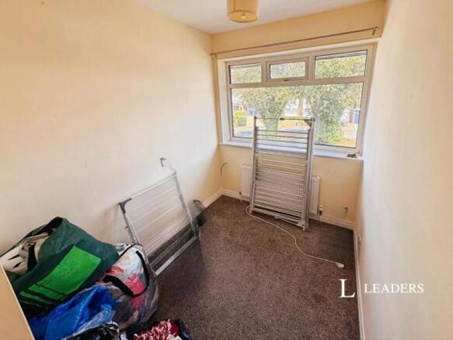 3 bedroom semi detached house for rent in Worsborough Avenue, Great Sankey, WA5