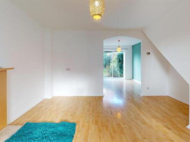 3 bedroom semi detached house for rent in Acorn Grove, Pontprennau, Cardiff, CF23
