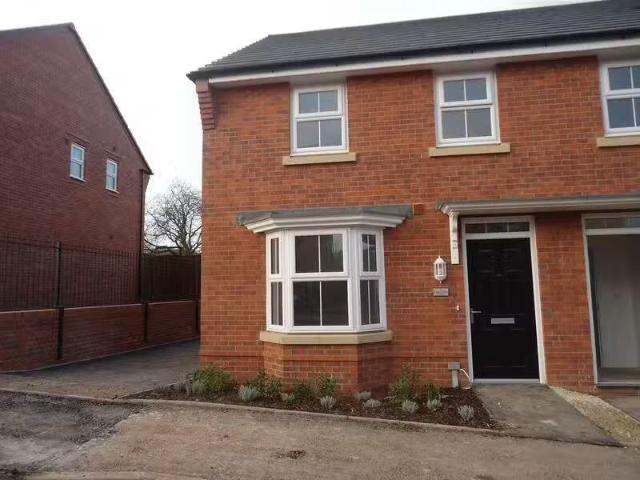 3 bedroom semi detached house for rent in Abbey Gate, Nine Day.