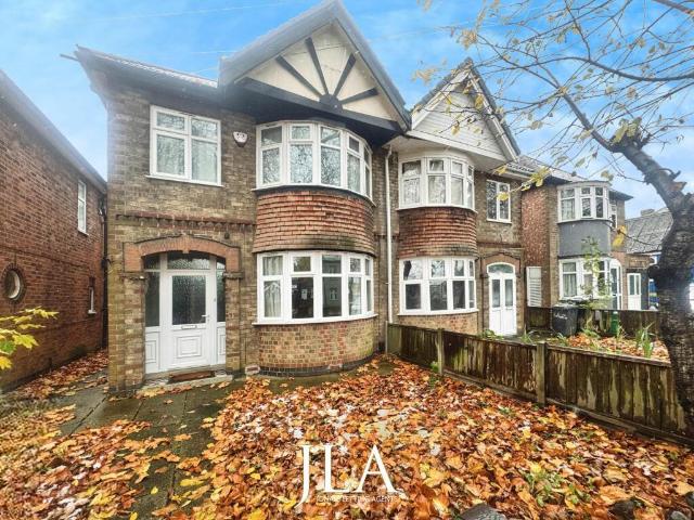 4 bedroom semi detached house for rent in Abbey Lane, Leicester, LE4