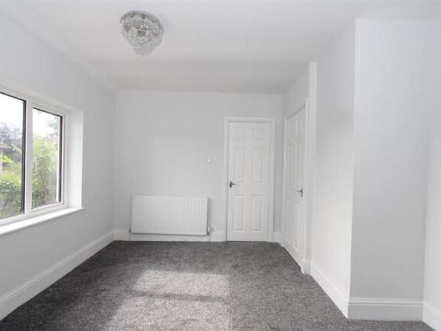 3 bedroom semi detached house for rent in Abbotside Close, Thorpe edge, Bradford, BD10