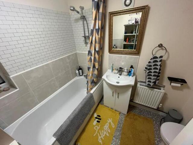 3 bedroom semi detached house for rent in Africa Drive, Lancaster, LA1