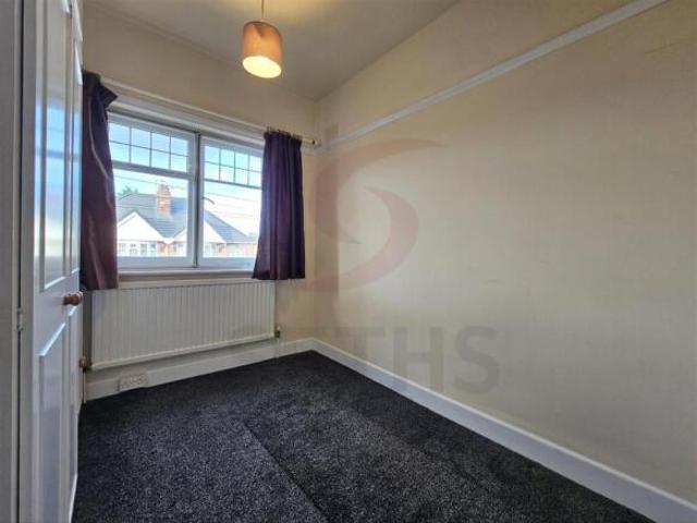 3 bedroom semi detached house for rent in Ainsdale Road, Western Park, Leicester, LE3