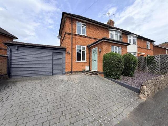 3 bedroom semi detached house for rent in Alexander Avenue, Enderby, Leicester, LE19