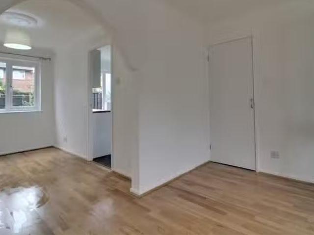 3 bedroom semi detached house for rent in Alexandra Road, Birm.