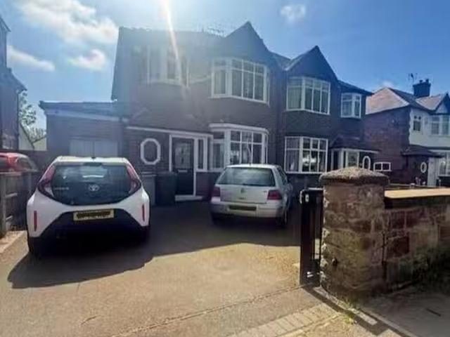 3 bedroom semi detached house for rent in Allport Road, CH62