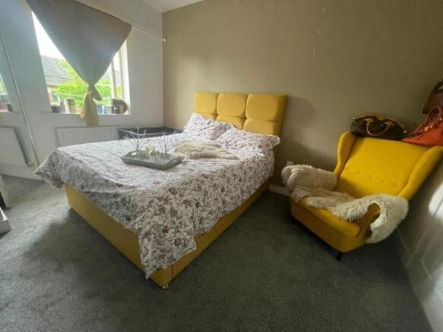3 bedroom semi detached house for rent in Anchor Crescent, Hockley, B18