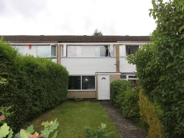 3 bedroom semi detached house for rent in Arderne Drive, Birmi.