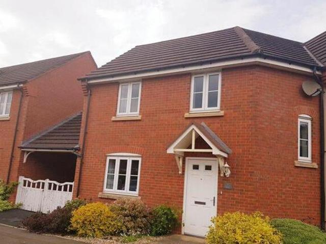 3 Bedroom Semi detached House For Rent In Arleston