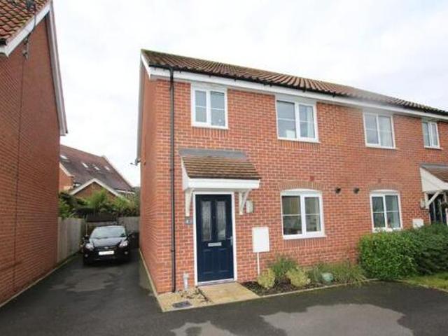 3 Bedroom Semi detached House For Rent In Attleborough