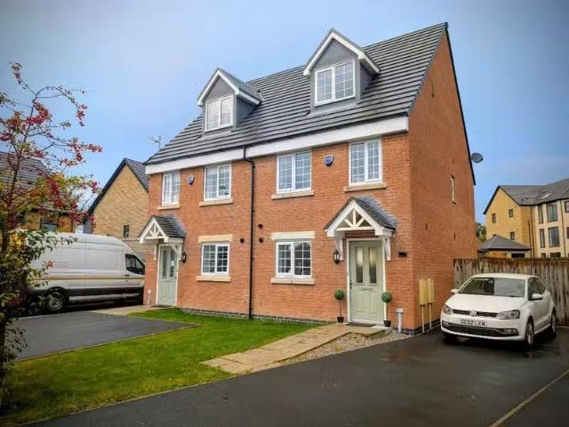 3 bedroom semi detached house for rent in Audley Clough, Clith.