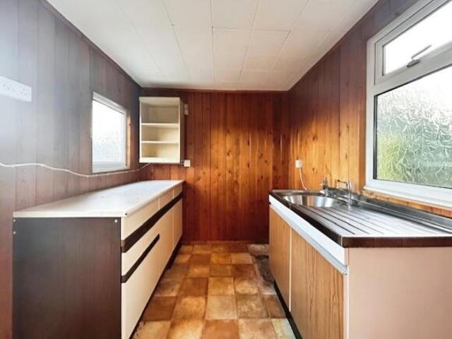 3 bedroom semi detached house for rent in Avoca Avenue, Doncaster, South Yorkshire, DN2