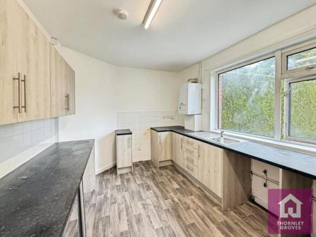 3 bedroom semi detached house for rent in Barton Road, Farnworth, Bolton, Greater Manchester, BL4
