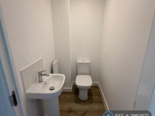 3 bedroom semi detached house for rent in Barrosa Way, Milton Keynes, MK8