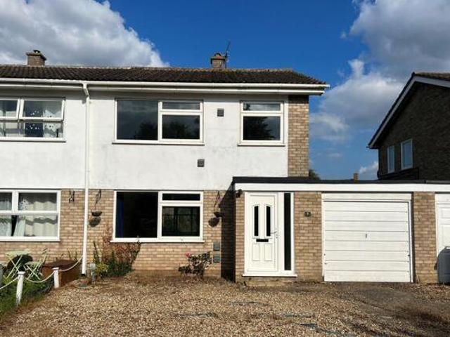 3 Bedroom Semi detached House For Rent In Beck Row