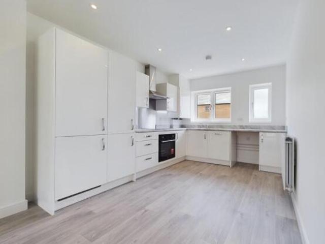 3 bedroom semi detached house for rent in Bedwell Place, Deal, CT14